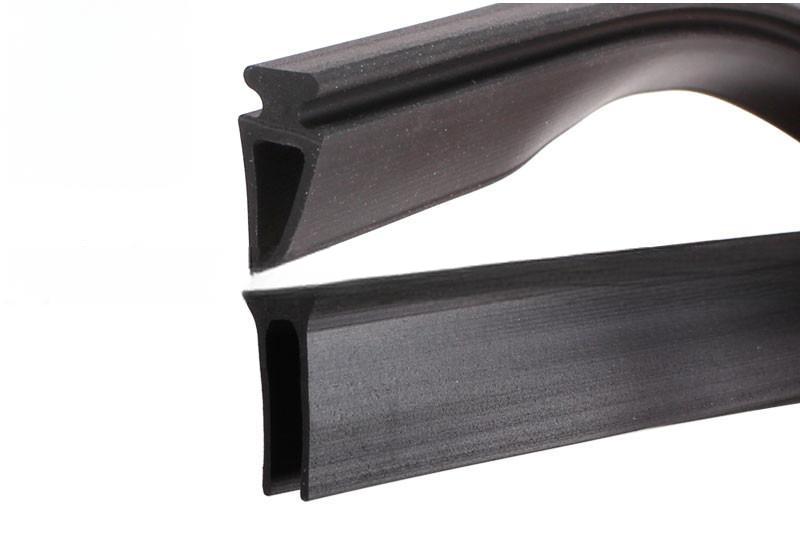 Larson Black Weatherstripping Rubber for Storm Door Sweep